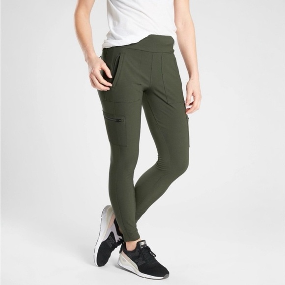 Athleta | Pants & Jumpsuits | Athleta Womens Headlands Hybrid Cargo ...